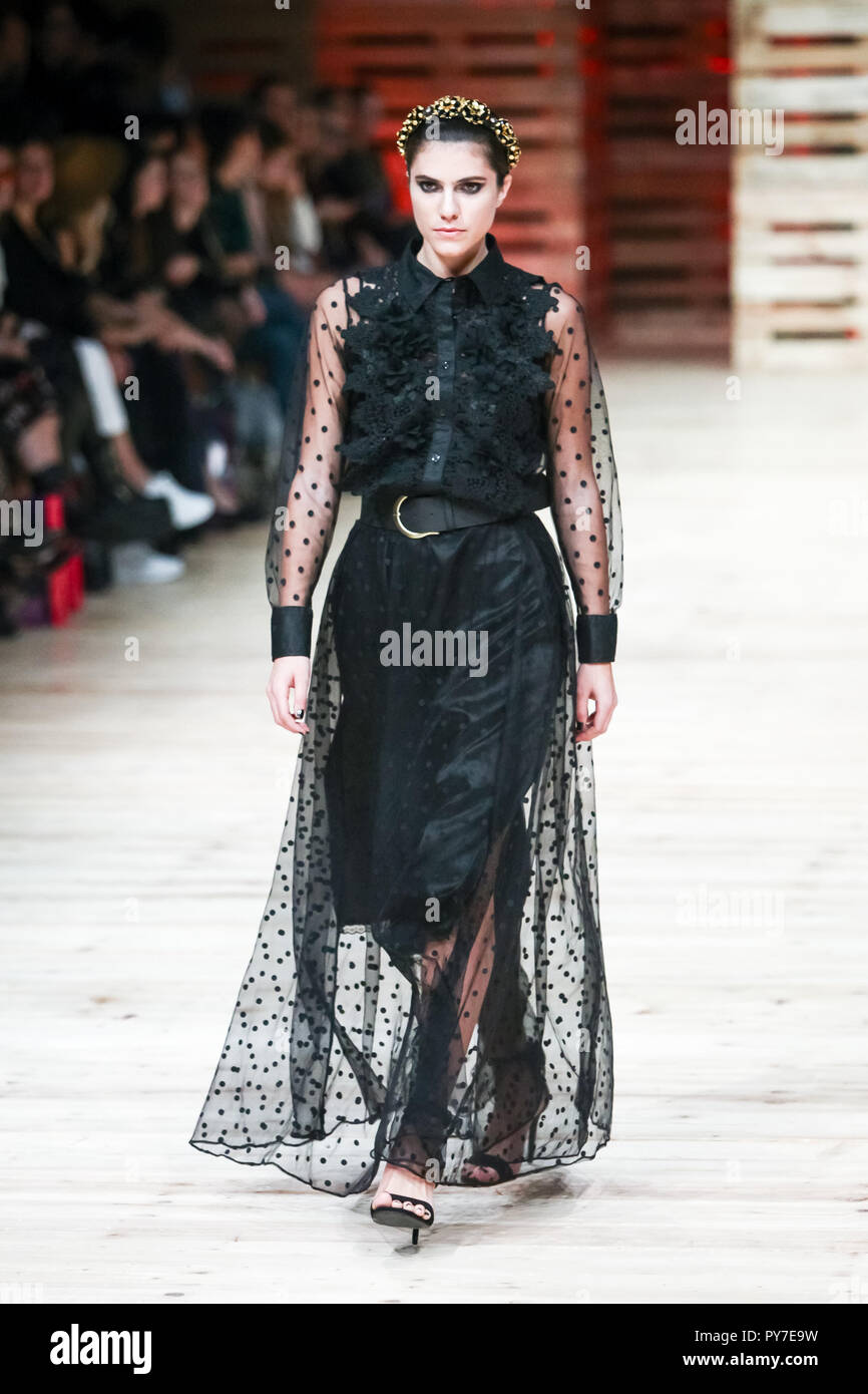 Croatia women lace hi-res stock photography and images - Alamy