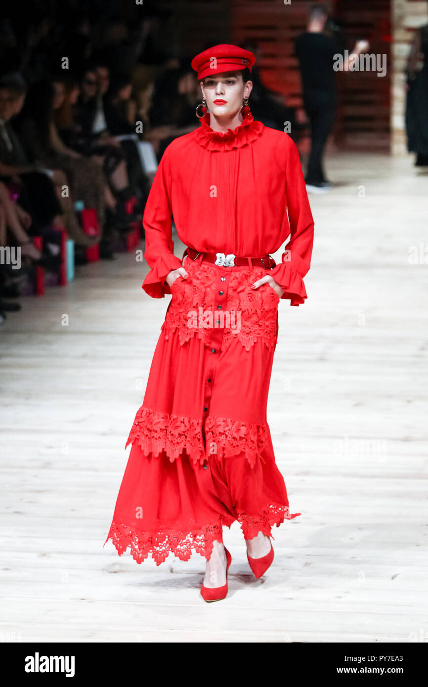 Croatia women lace hi-res stock photography and images - Alamy