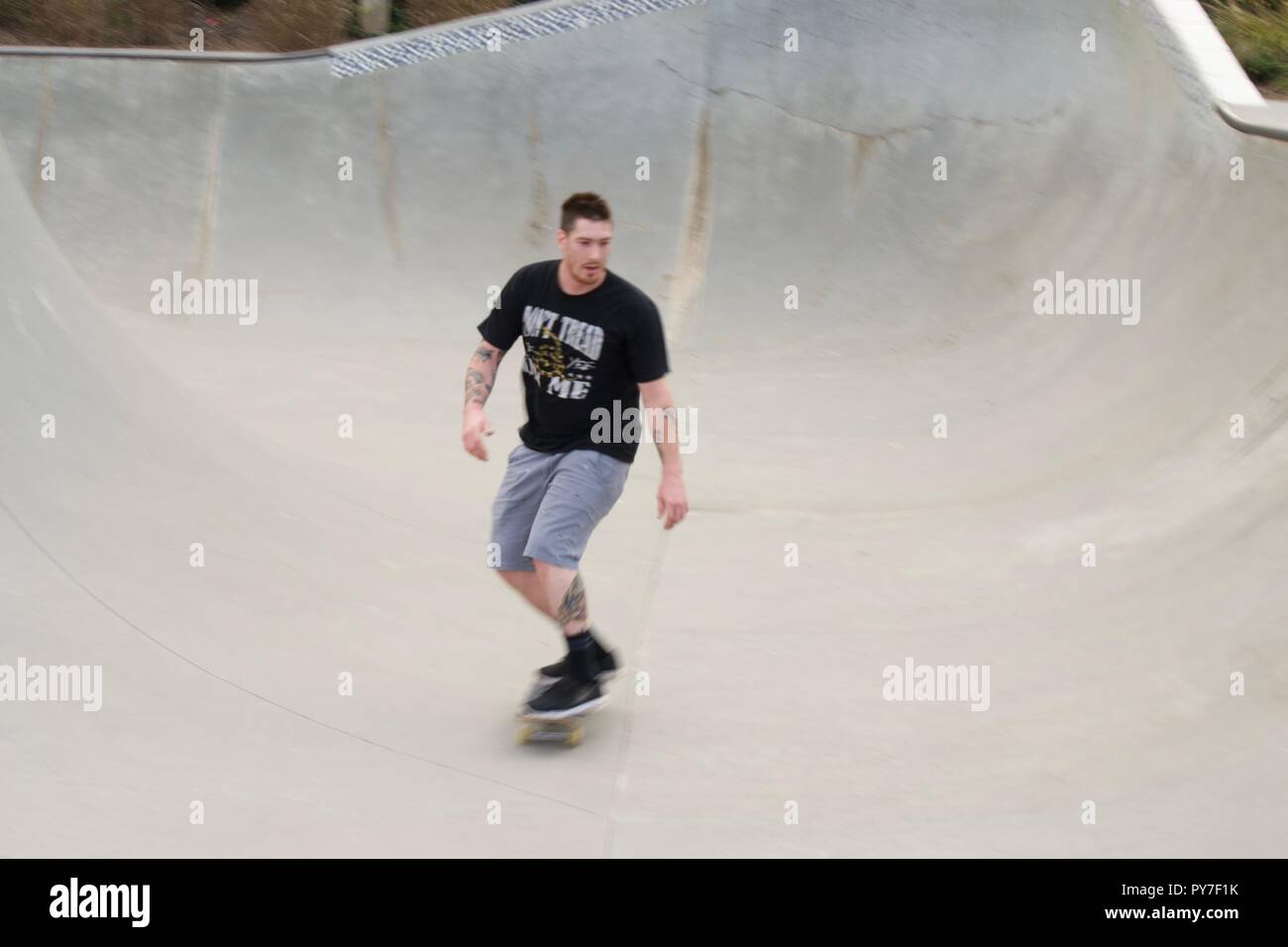 Skateboard setup hi-res stock photography and images - Alamy