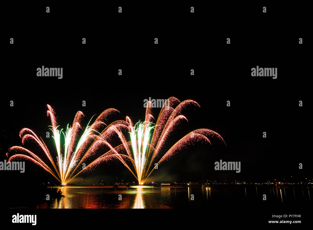 Explosion of fireworks hi-res stock photography and images - Alamy