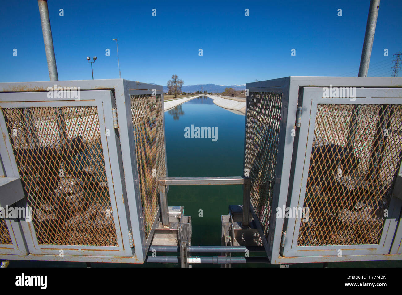 Motorized gates controlling flow between infiltration basins. Rio Hondo ...