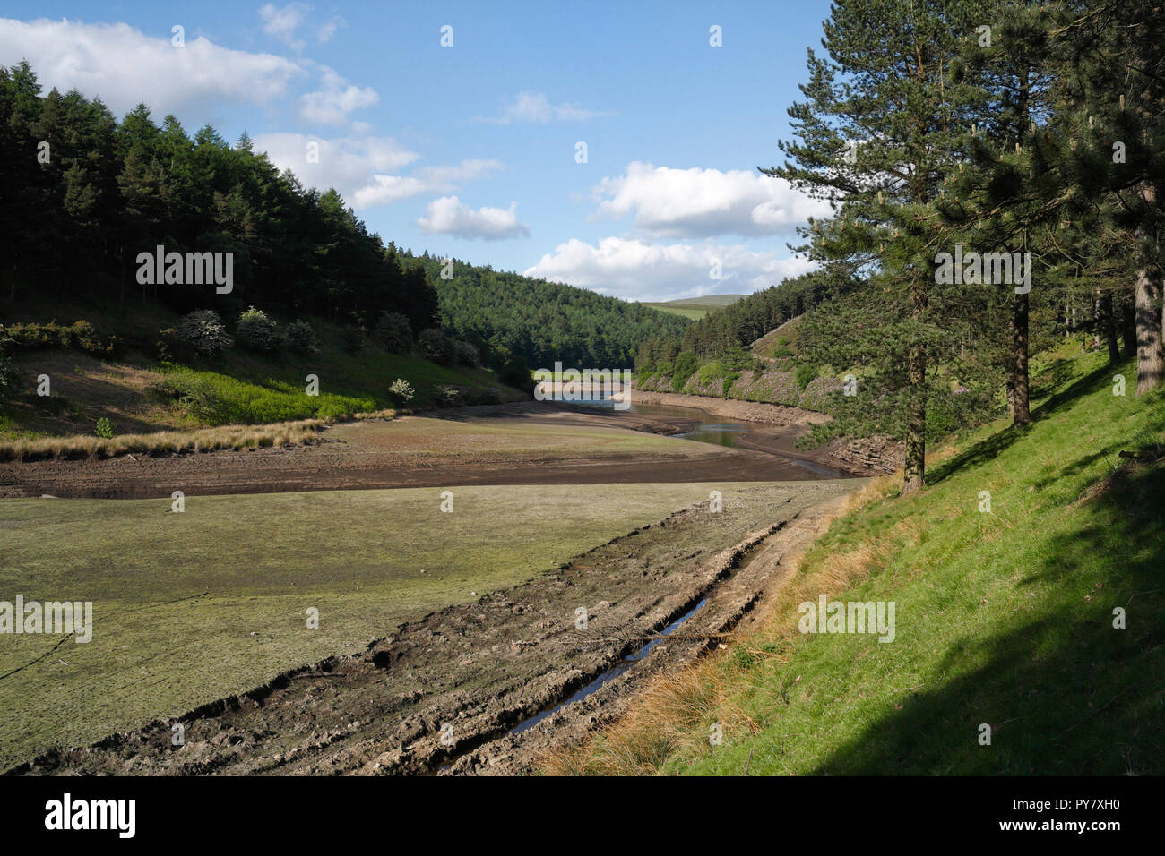 Howden Reservoir, Peak District national park Derbyshire England ...