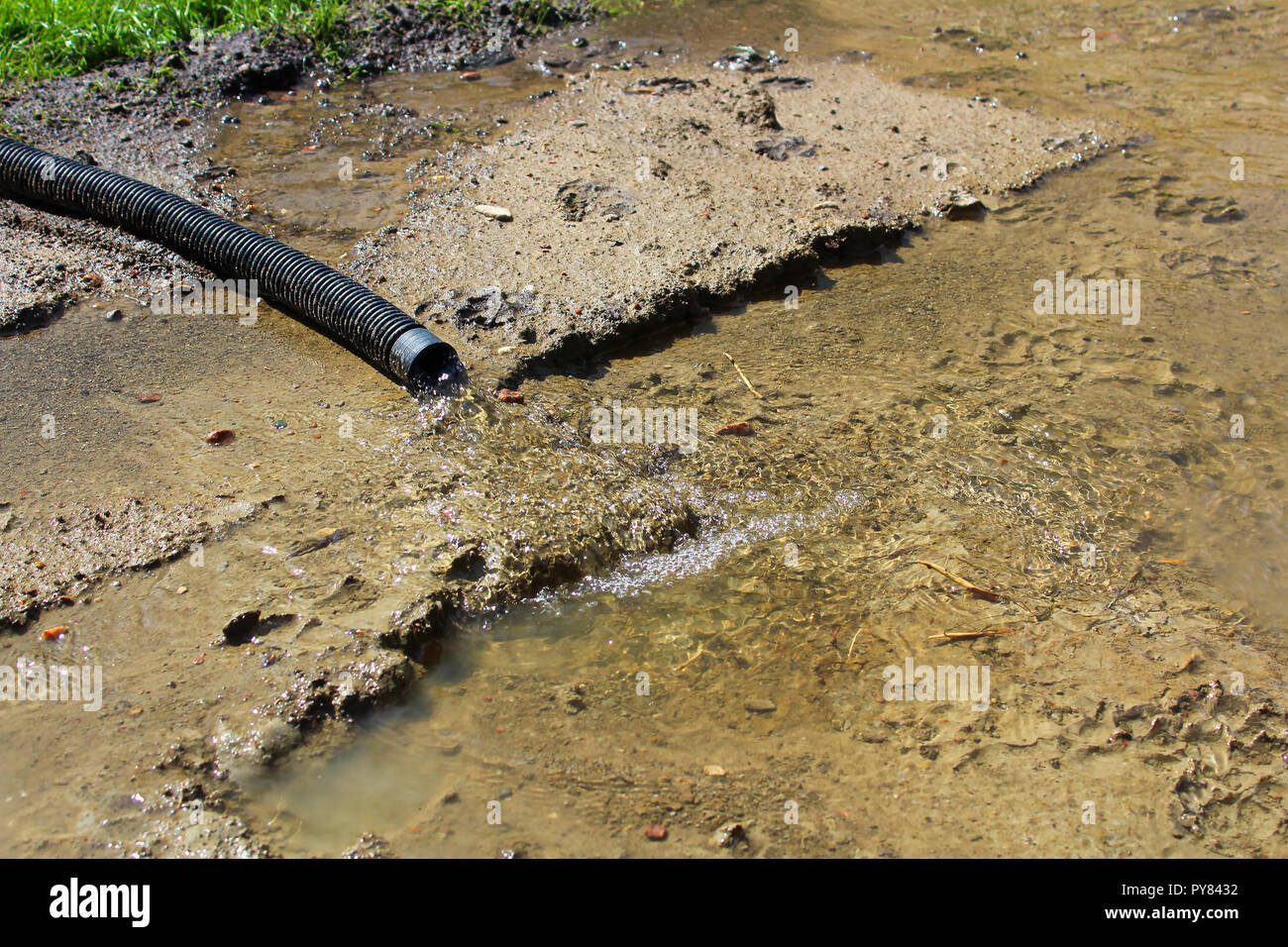 Discharge hose hi-res stock photography and images - Alamy