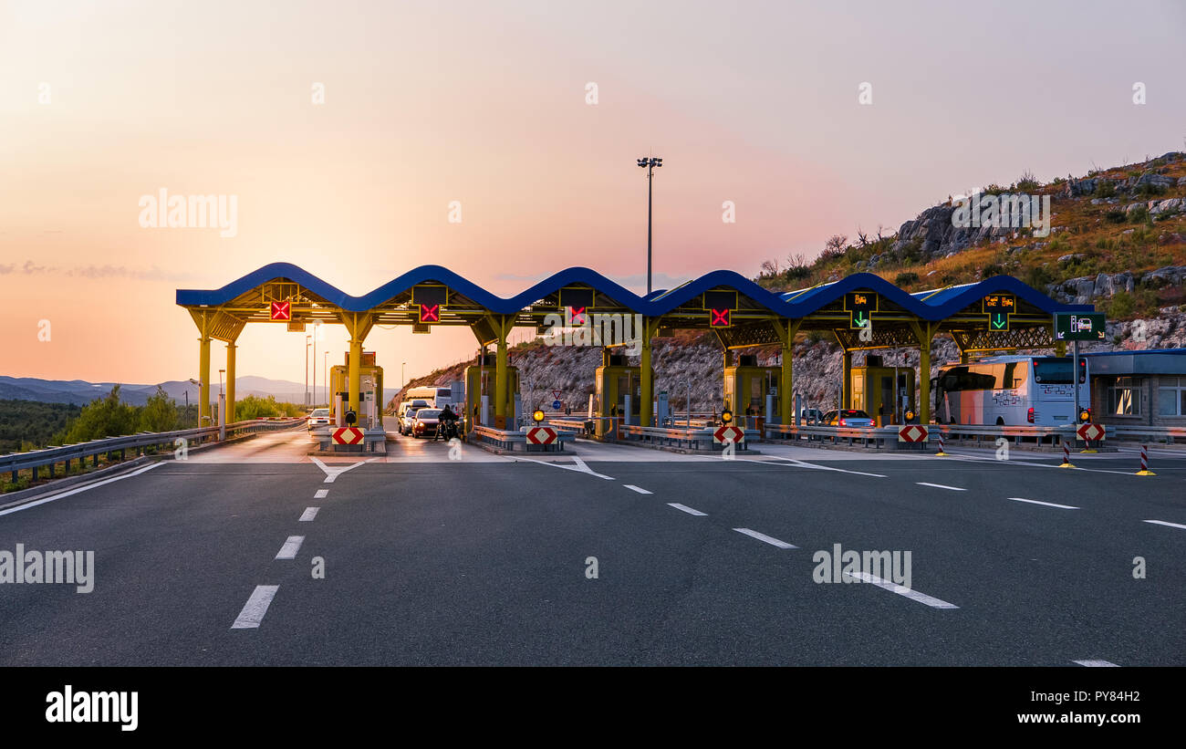 Toll gate hi-res stock photography and images - Alamy