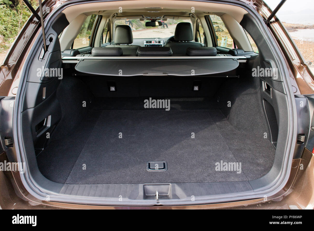 Subaru outback dashboard hi-res stock photography and images - Alamy