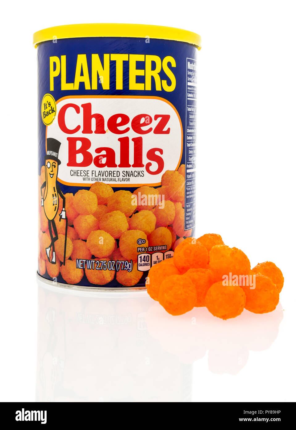 Cheez balls hi-res stock photography and images - Alamy