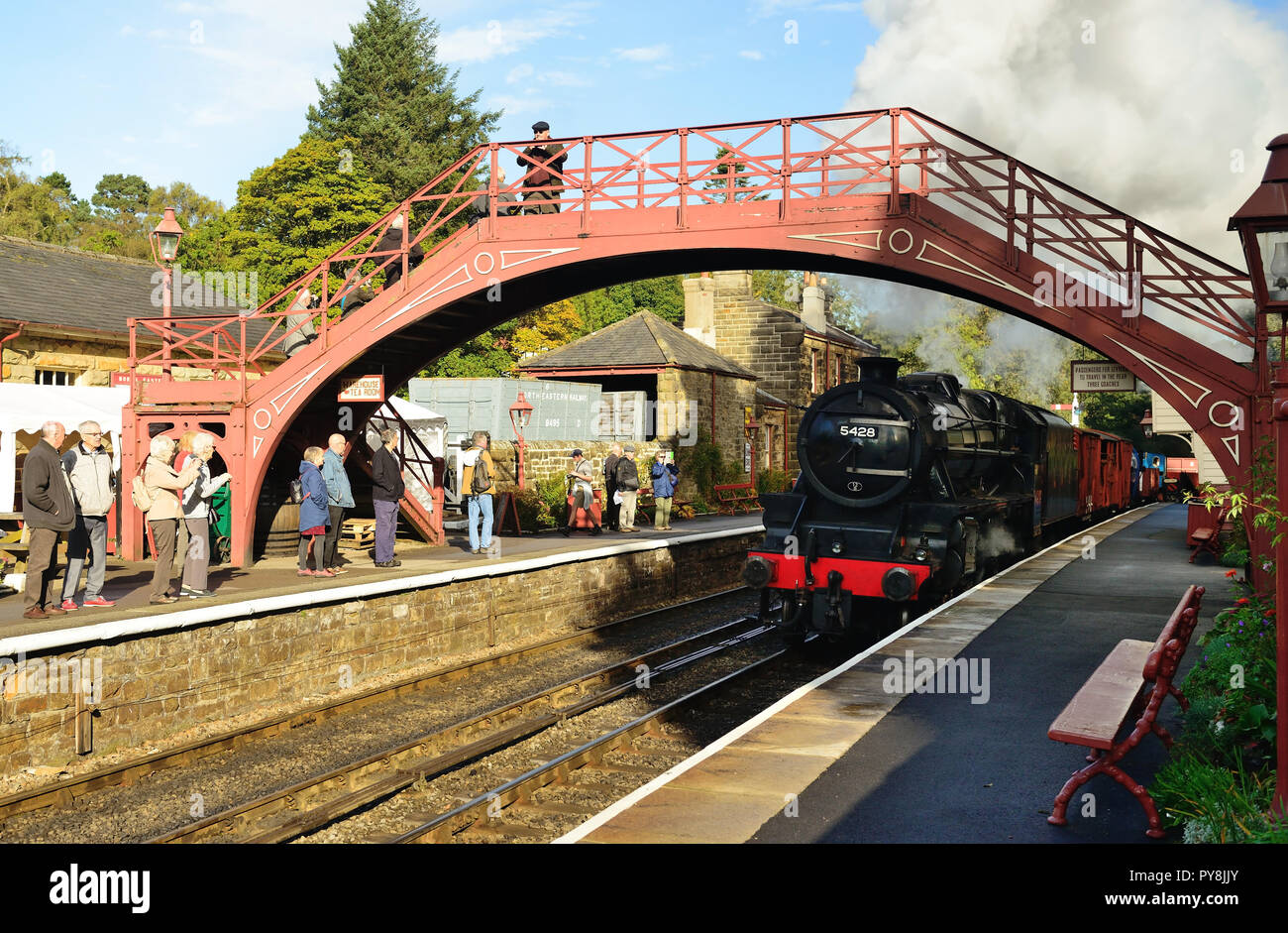 5428 eric treacy hi-res stock photography and images - Alamy