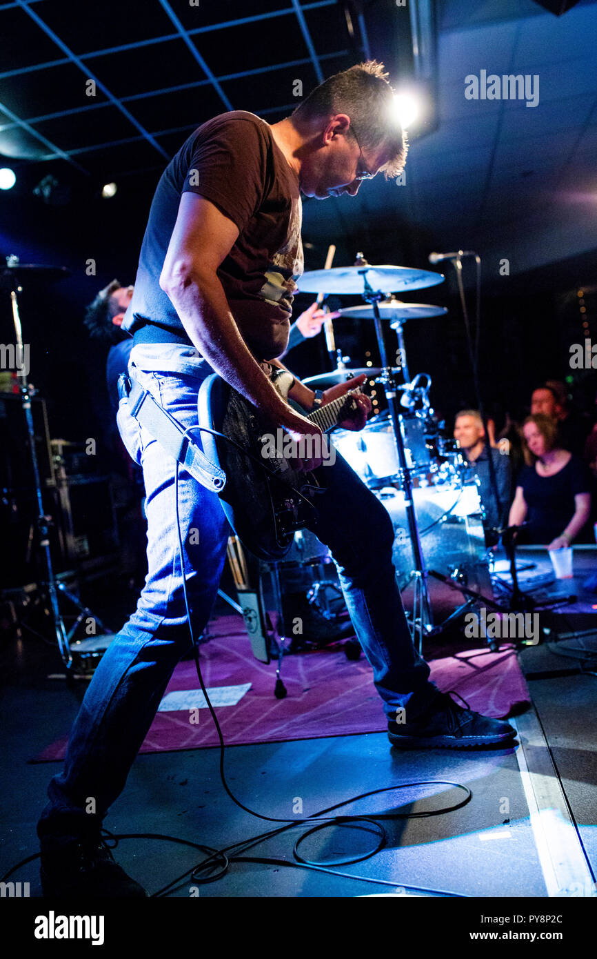 Shellac band hi-res stock photography and images - Alamy