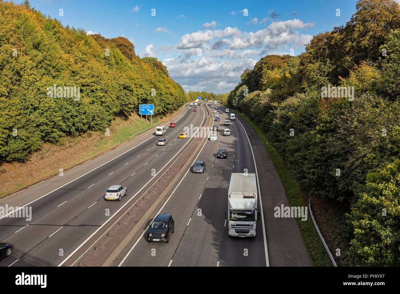 The M40 Motorway - near Junction 6 Stock Photo - Alamy