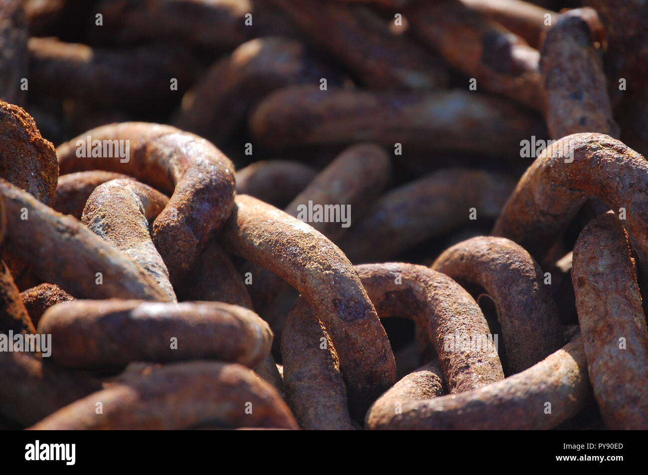 Rusting chain hi-res stock photography and images - Alamy