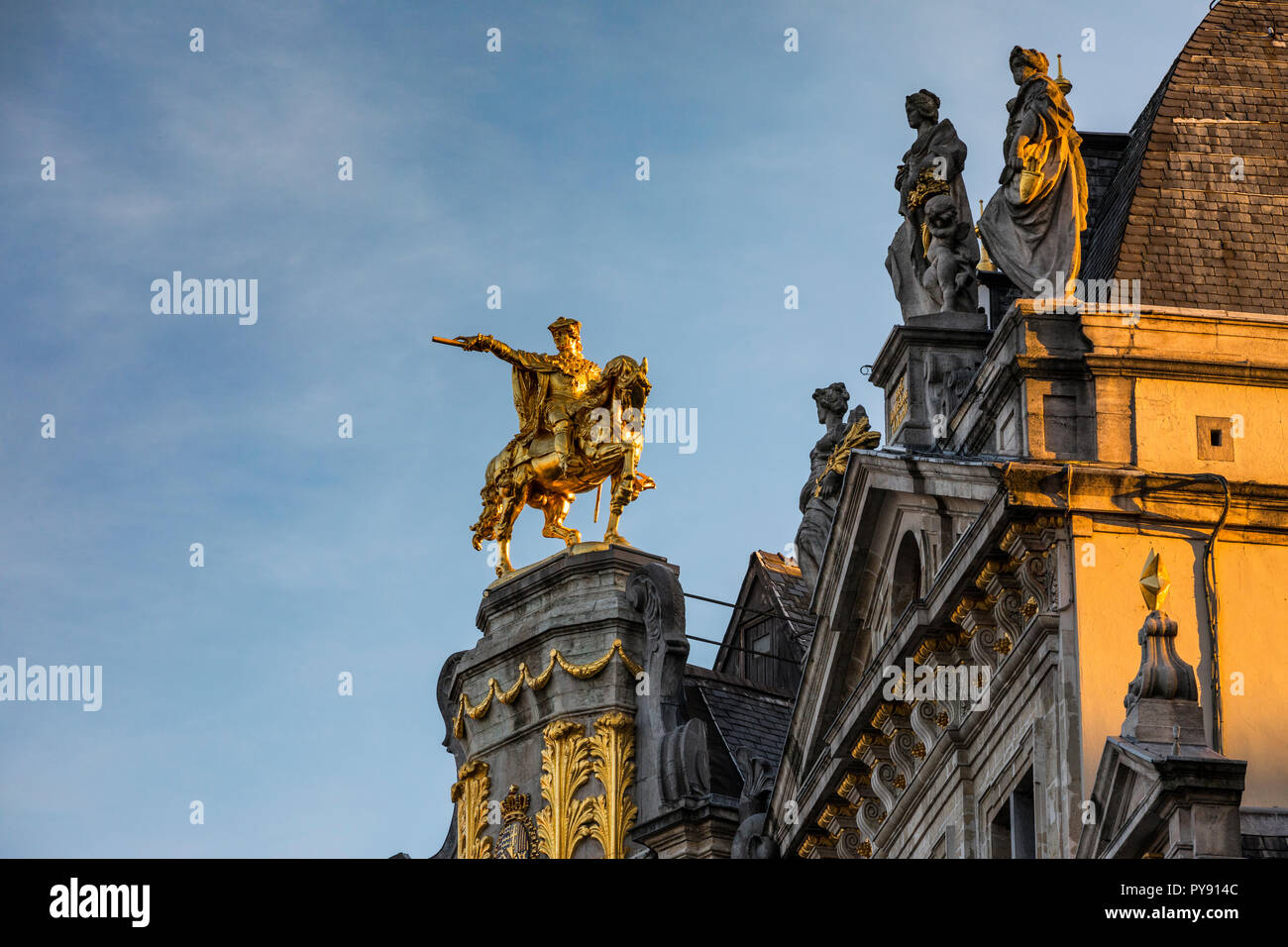 Horse Statue High Resolution Stock Photography and Images - Alamy