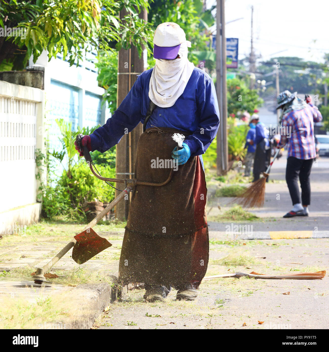 Weeding machine hi-res stock photography and images - Alamy
