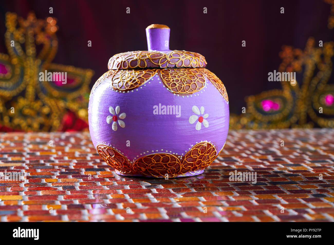 Decorated pot with lid hi-res stock photography and images - Alamy