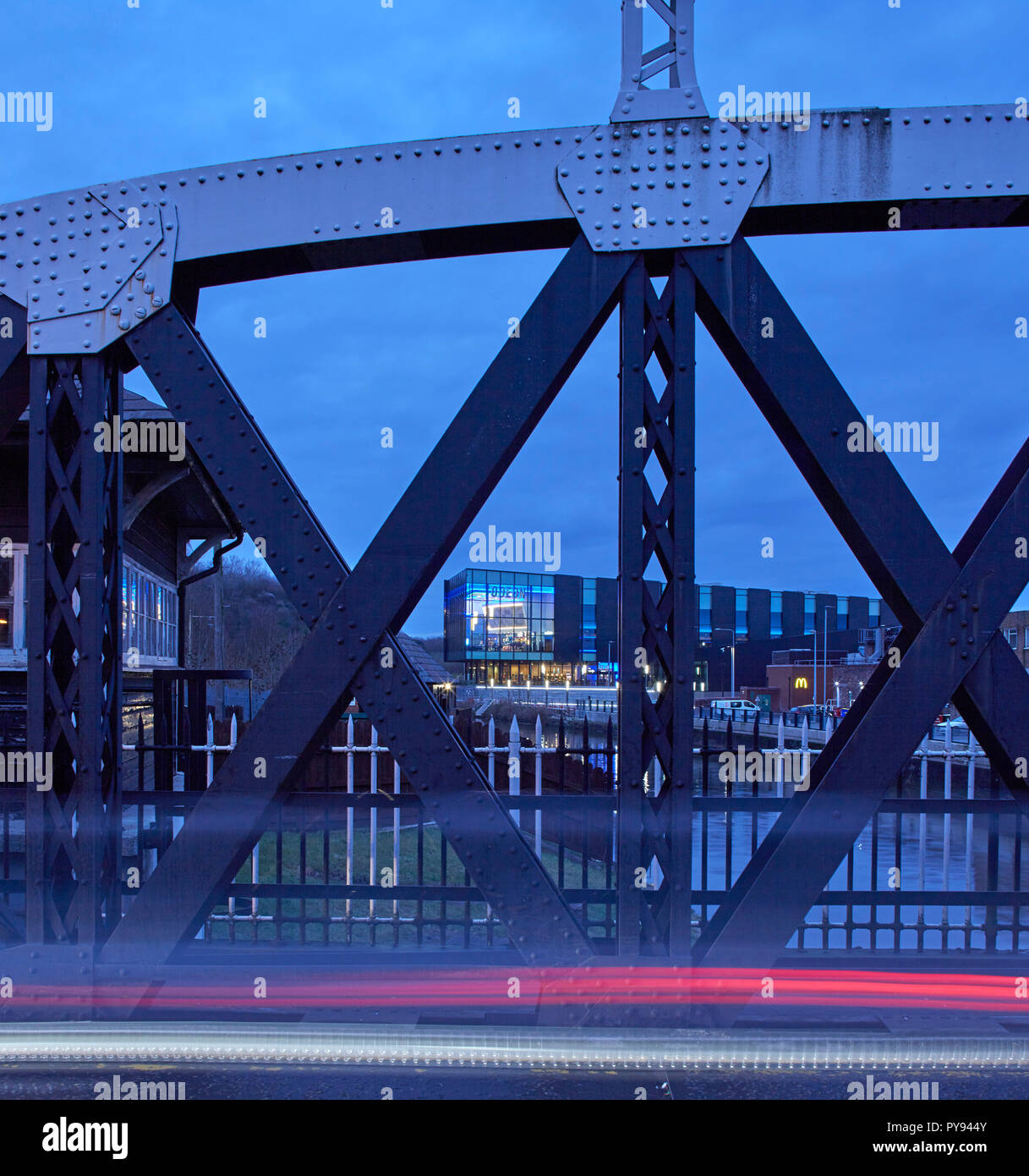 Victorian bridge hi-res stock photography and images - Alamy