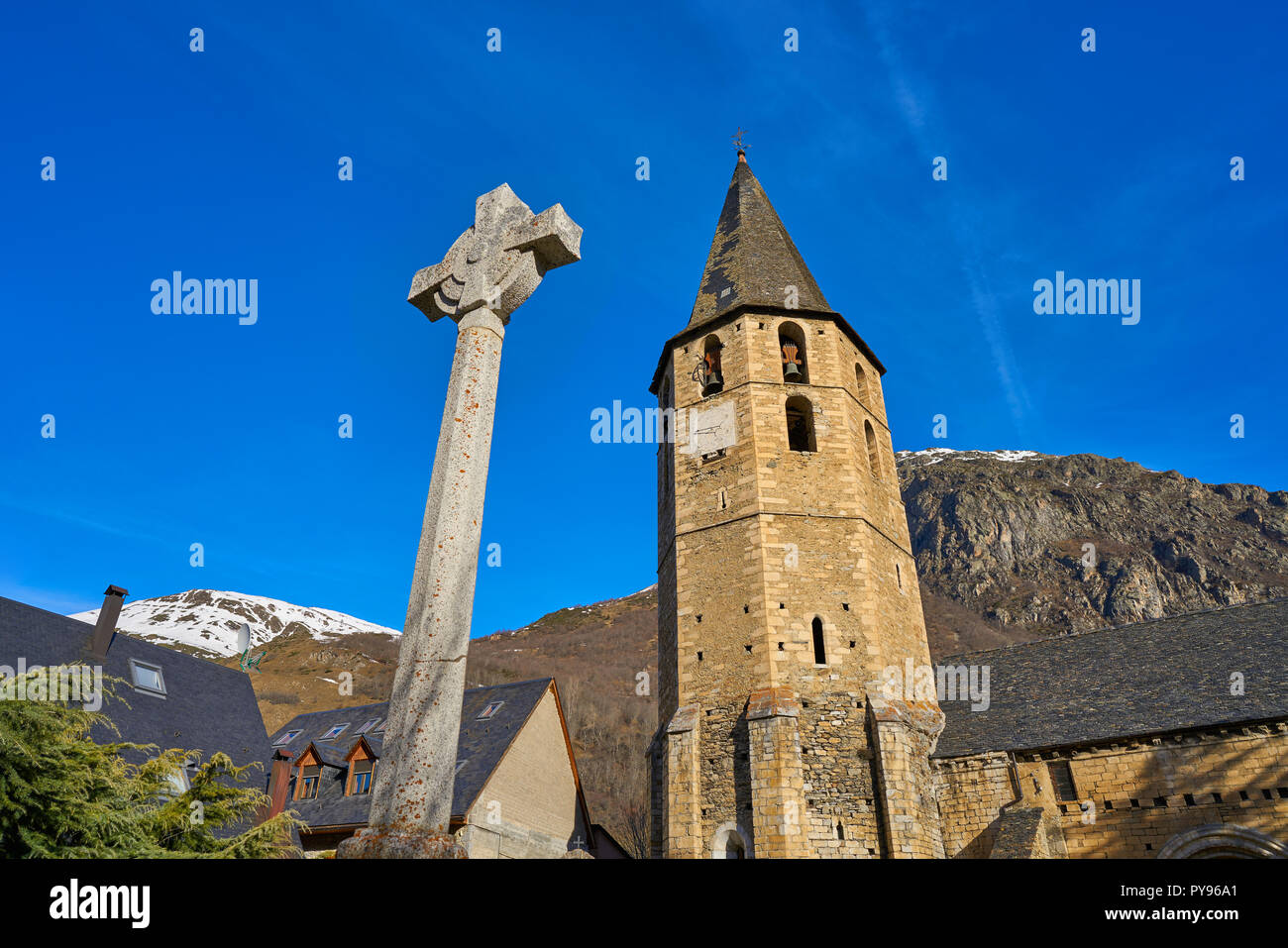 Old town in salardu hi-res stock photography and images - Alamy