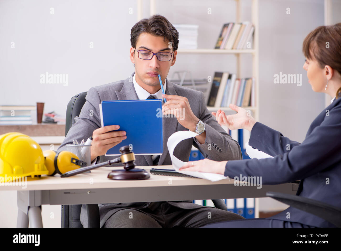 Lawyer client listening judge hi-res stock photography and images - Alamy