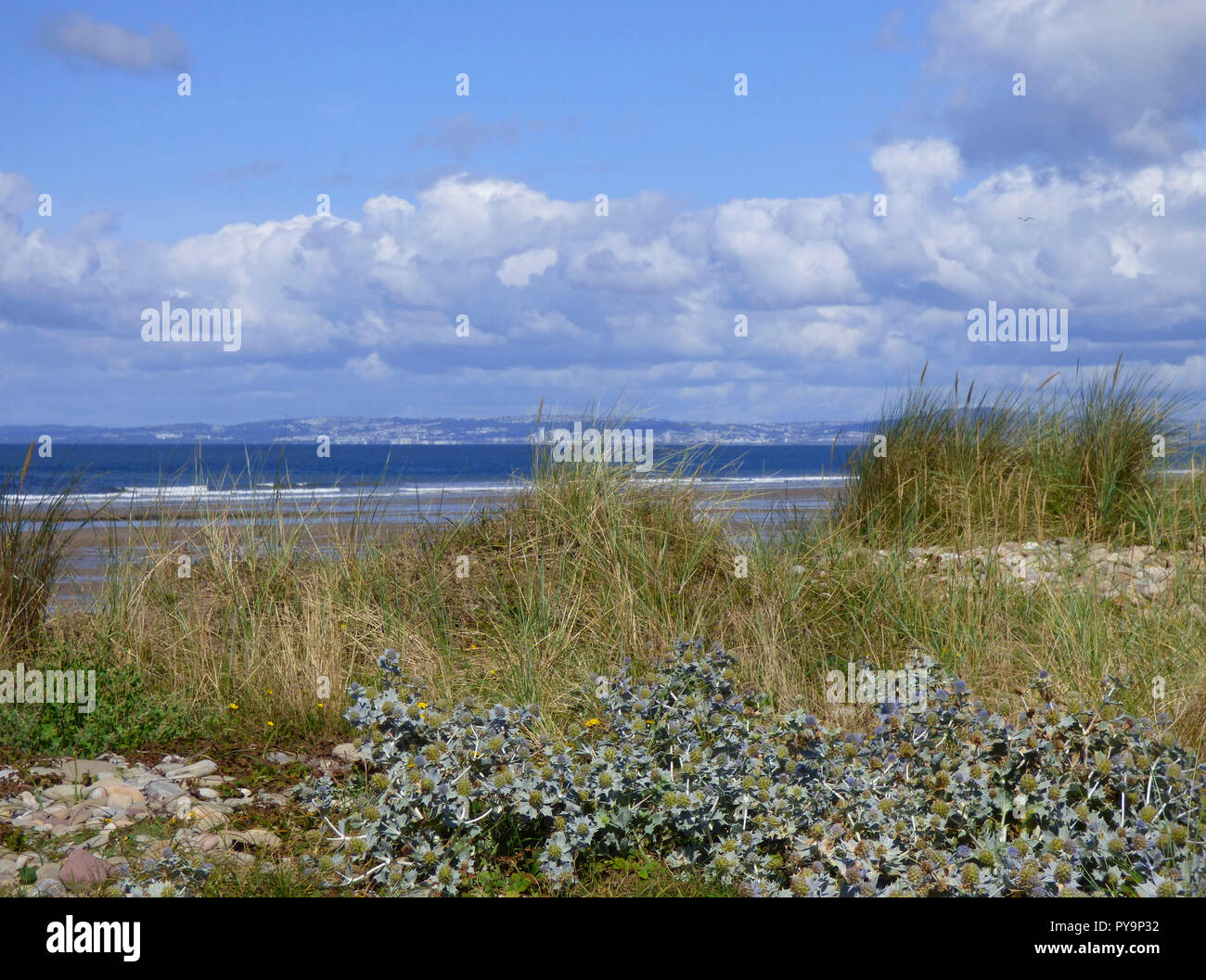 Kenfig wales beach hi-res stock photography and images - Alamy