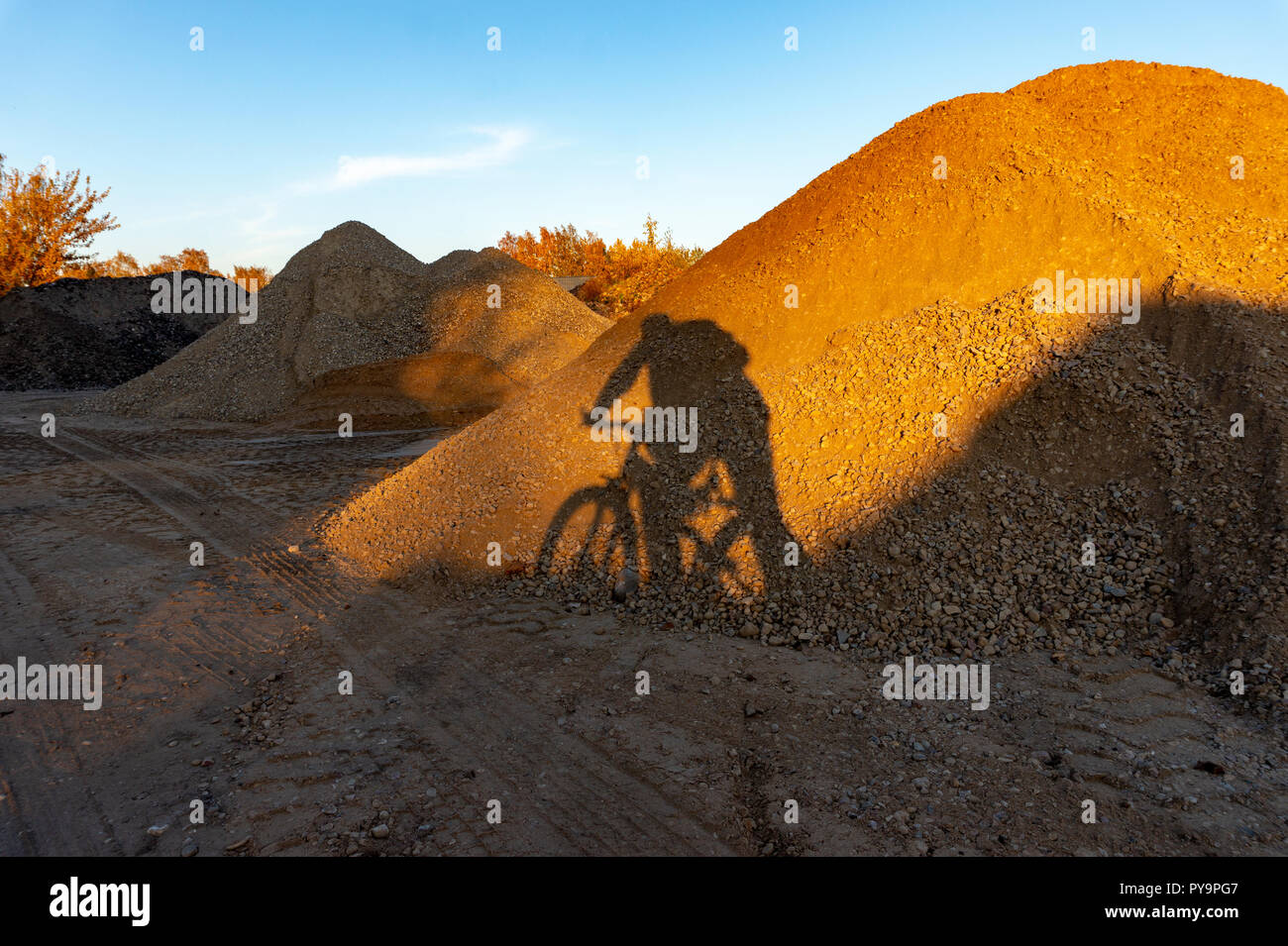 Man pushing stone hi-res stock photography and images - Alamy