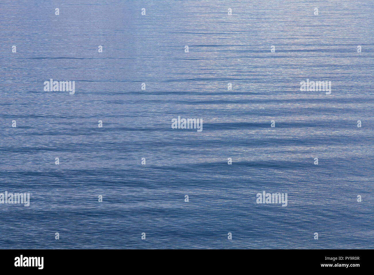 Calm ocean waves roll hi-res stock photography and images - Alamy