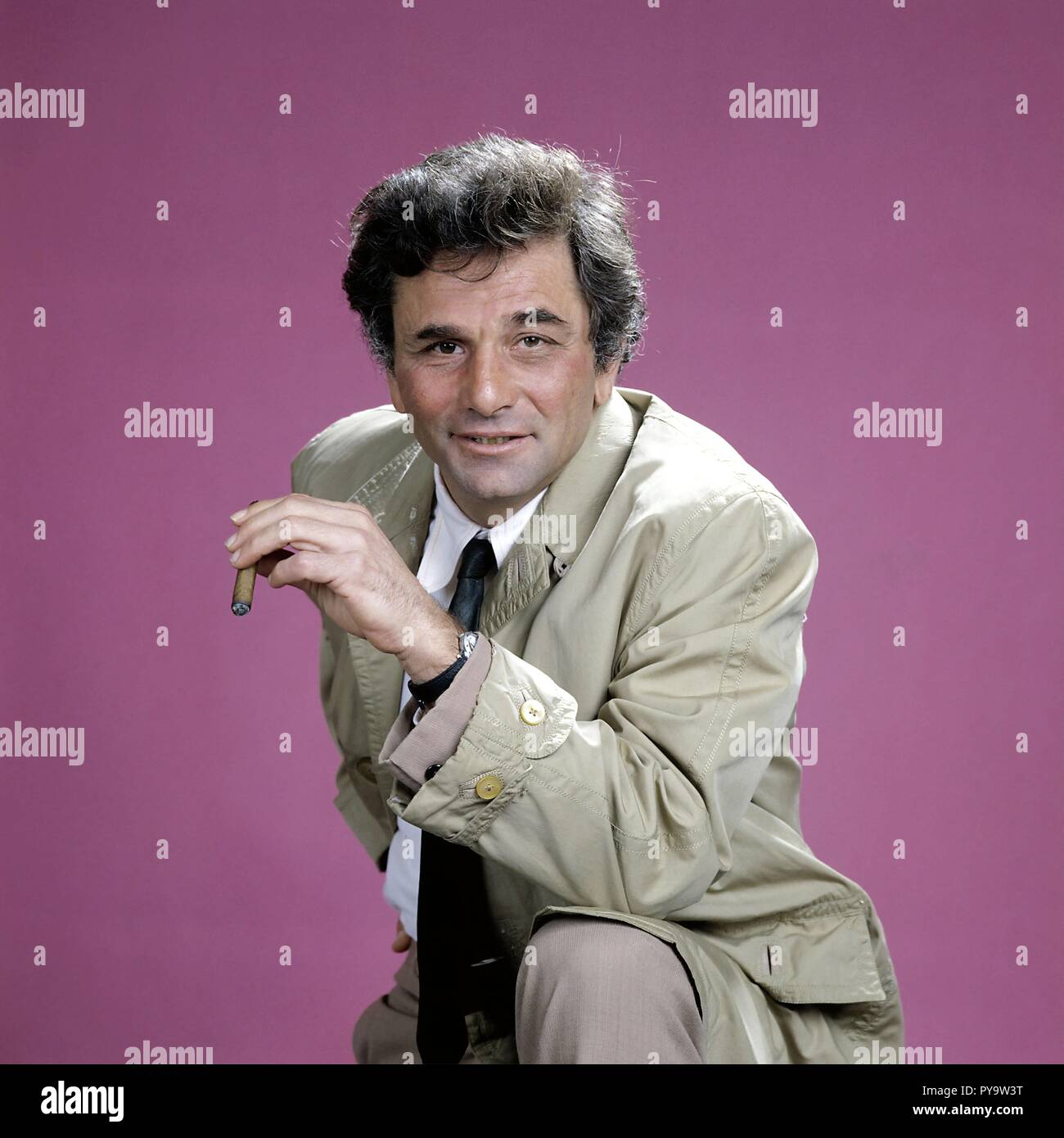 Peter falk columbo hi-res stock photography and images - Alamy