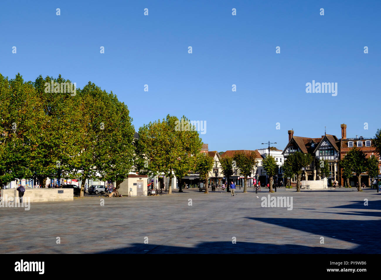 Market square salisbury hi-res stock photography and images - Alamy