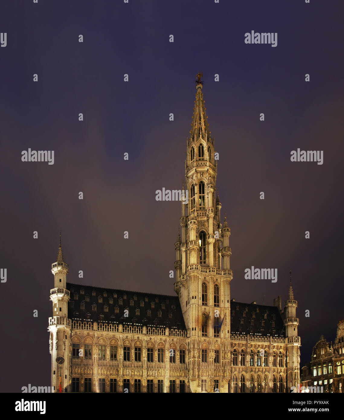 Brussels night attractions hi-res stock photography and images - Alamy