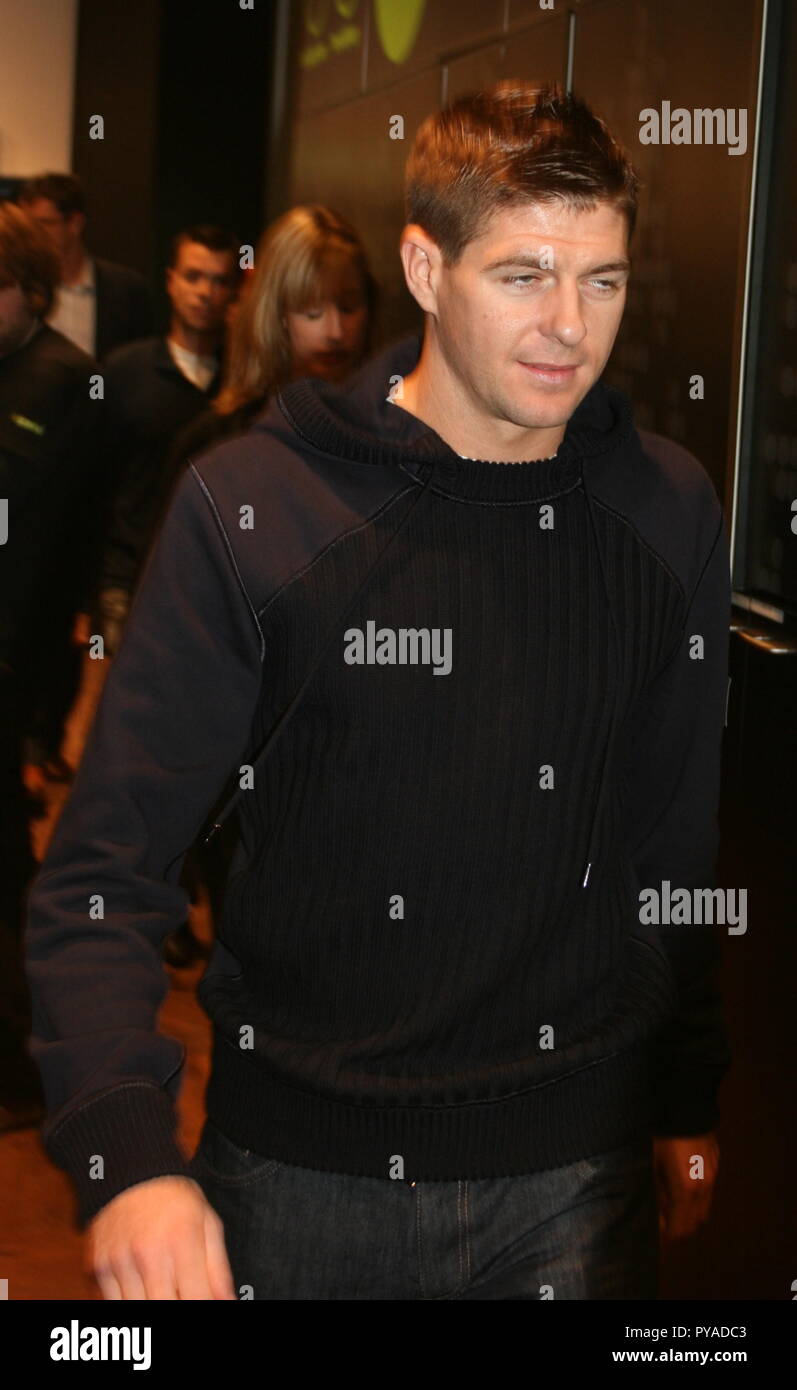 Liverpool,Uk Steven Gerrard dvd signing at zavvi in liverpool one ...