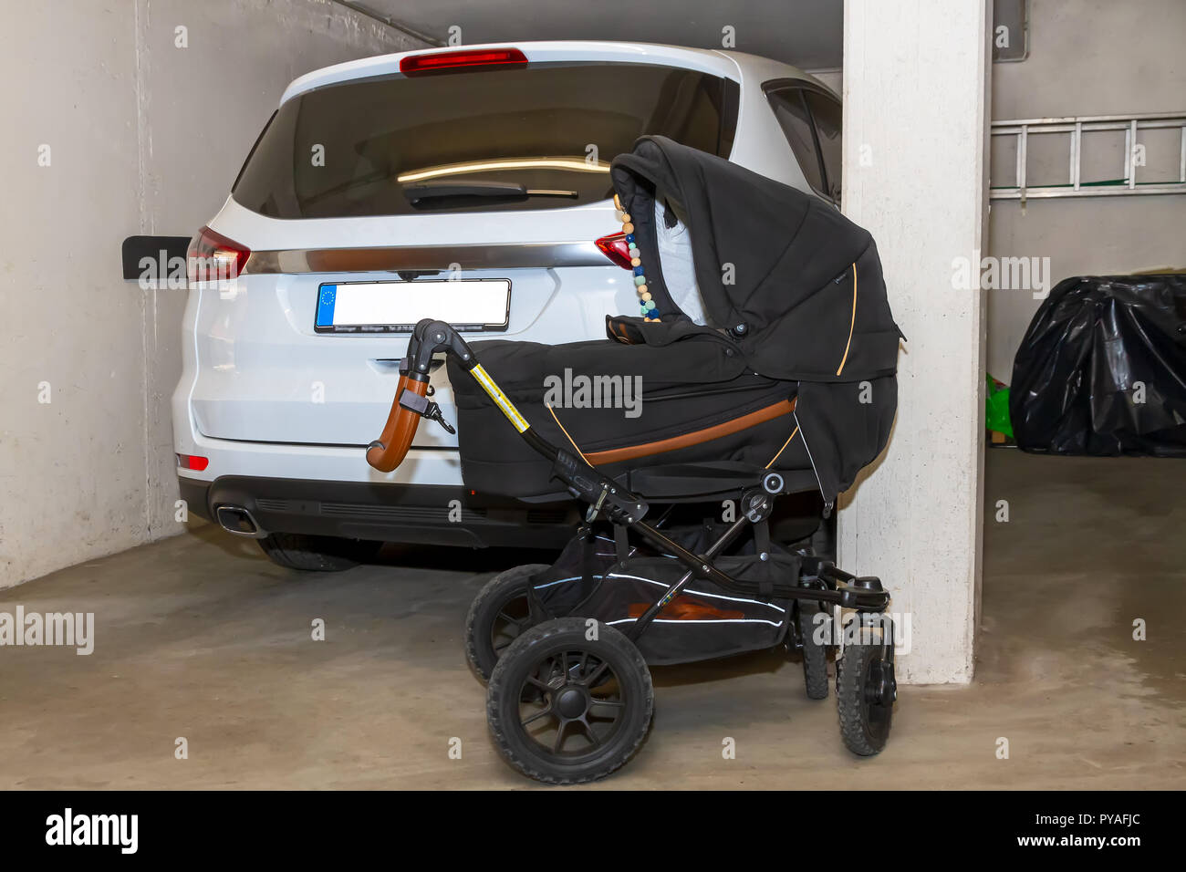 Space buggy hi-res stock photography and images - Alamy