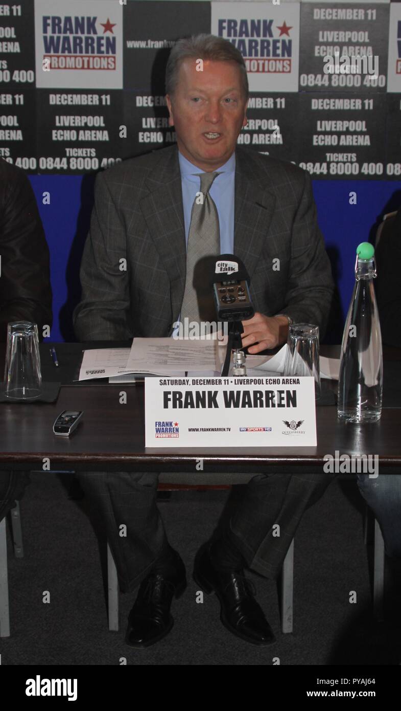 Promoter world title boxing fight hi-res stock photography and images ...