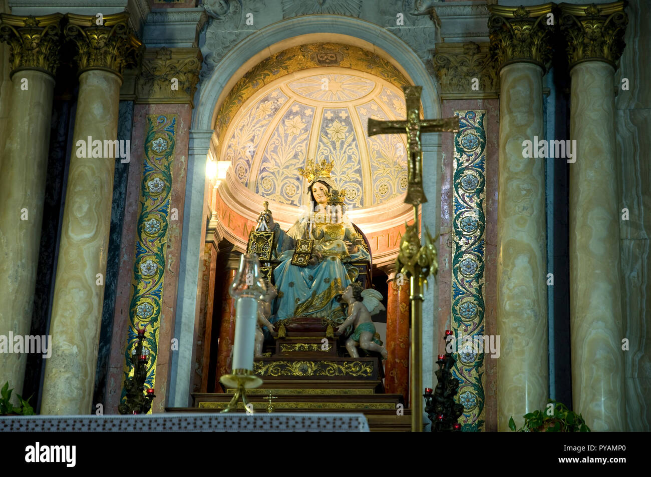Temple lady mount carmel hi-res stock photography and images - Alamy