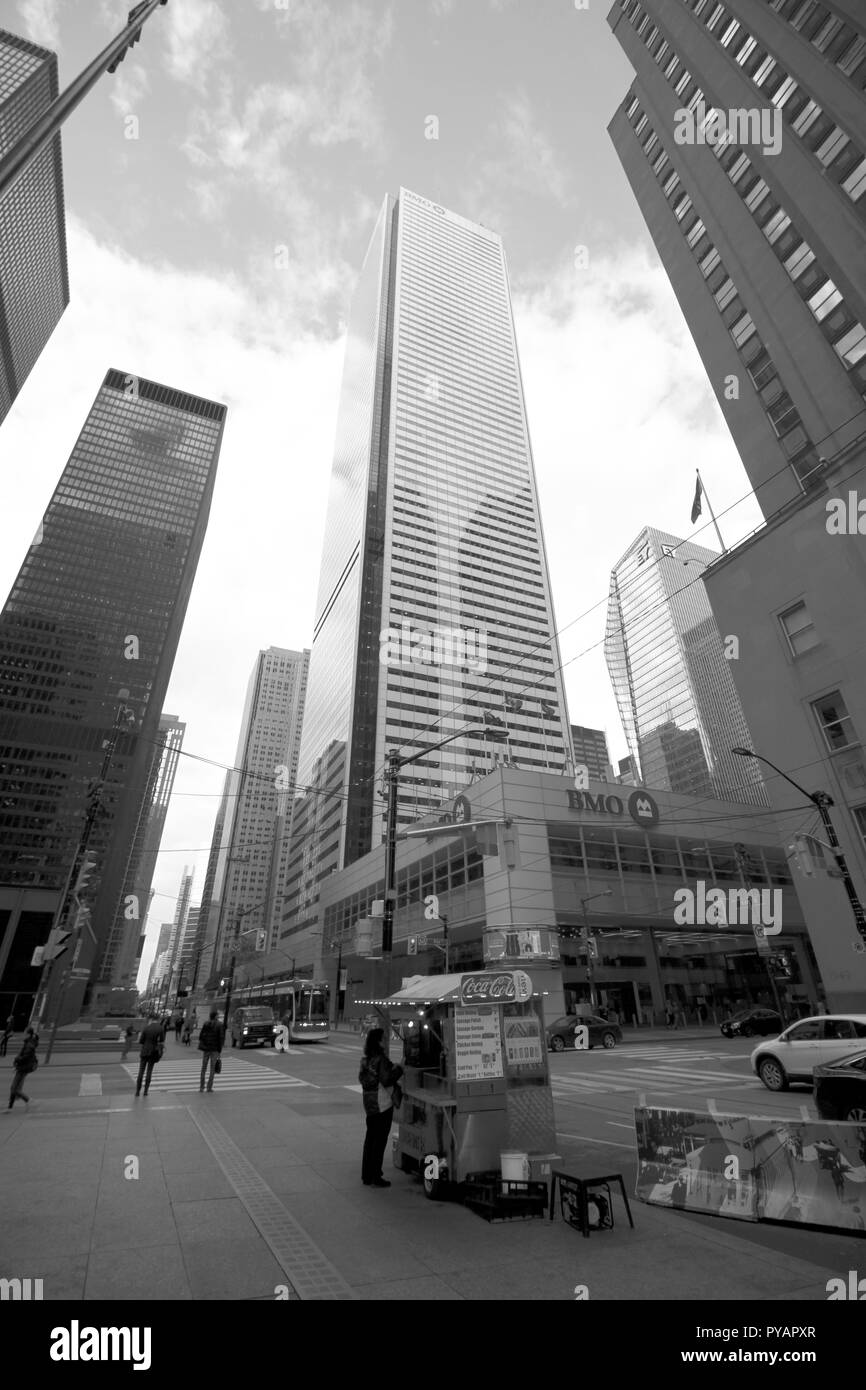 Toronto street life Black and White Stock Photos & Images - Alamy