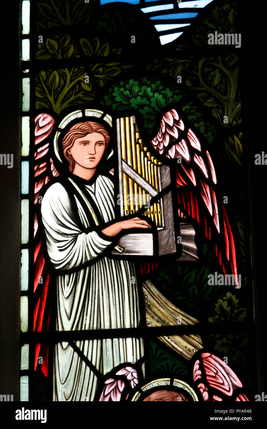 Stained glass by Morris and Co, St Marys Church, Buscot village ...