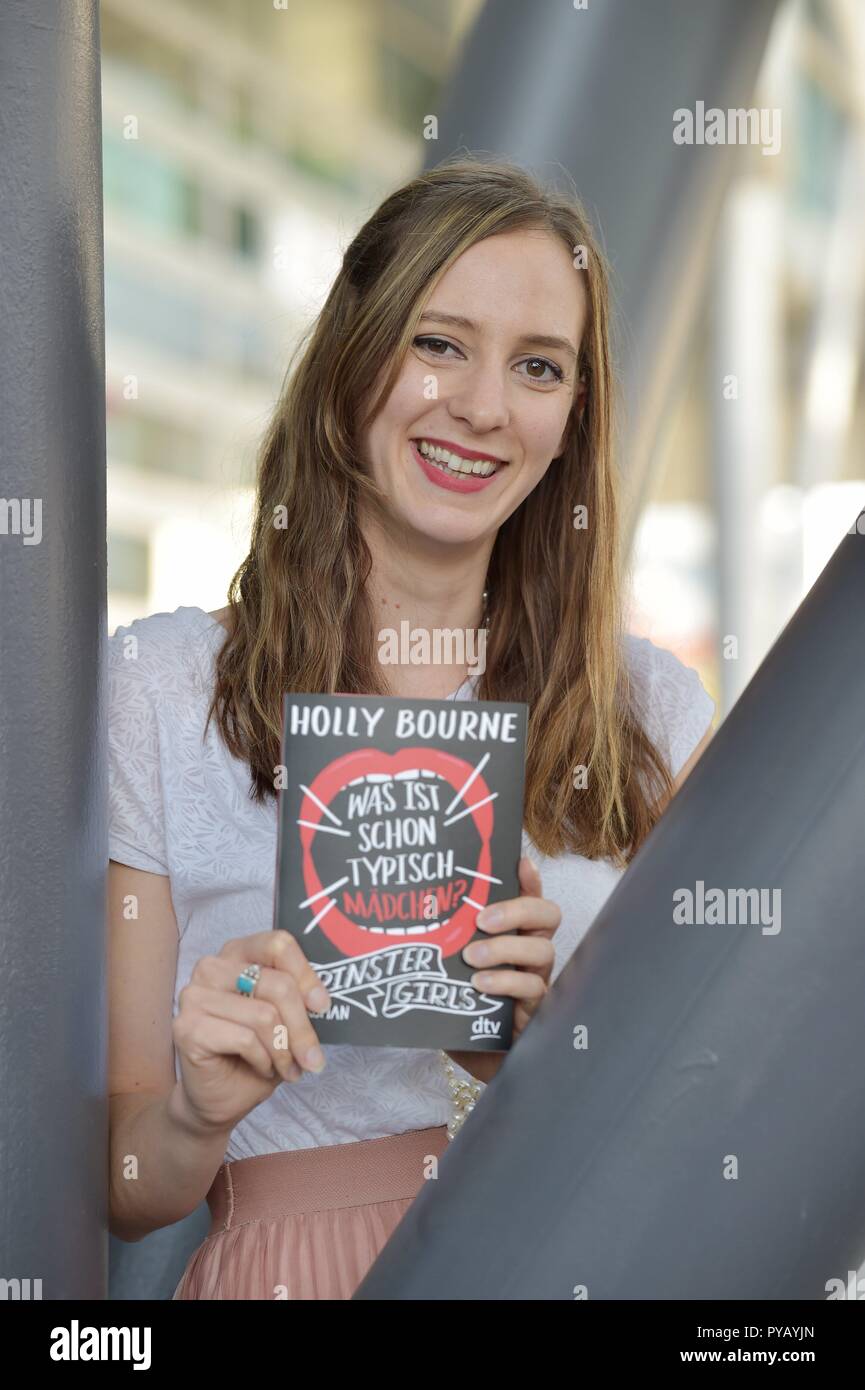 Holly Bourne in October 2018 at the Frankfurt Book Fair. | usage ...