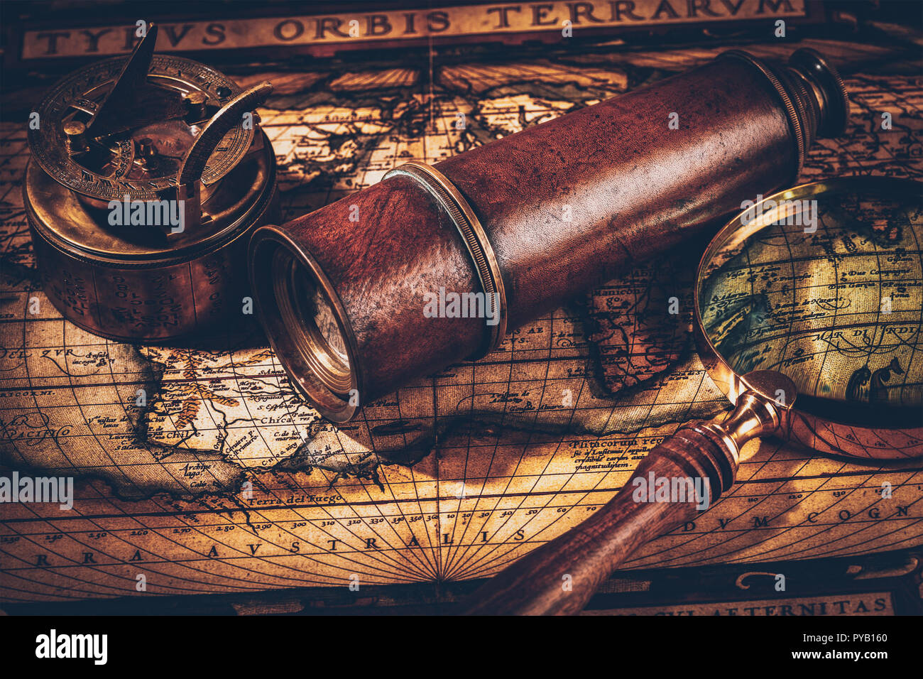 Antique brass compass on map hi-res stock photography and images - Alamy