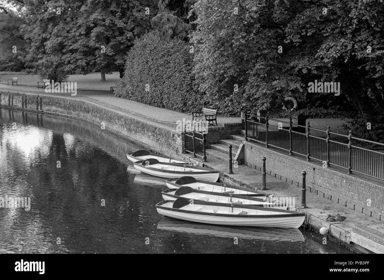The ferry at cookham hi-res stock photography and images - Alamy