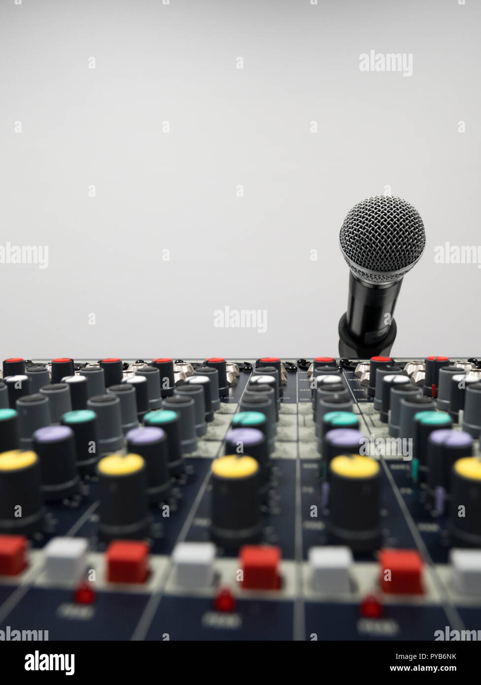 Microphone speakers desk in hi-res stock photography and images - Alamy