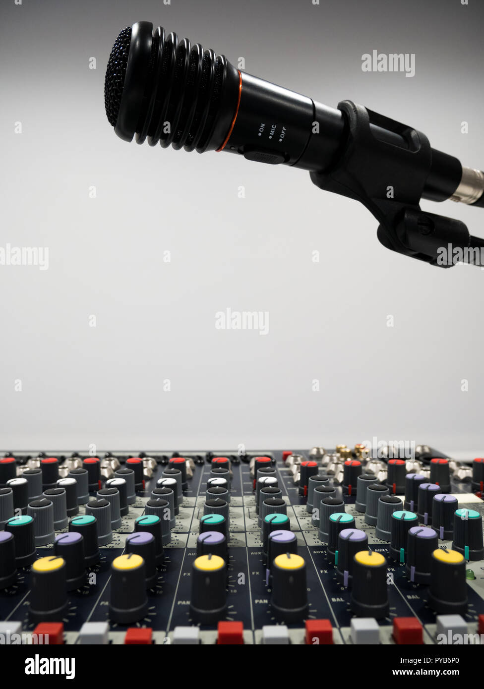 Digital studio microphone hi-res stock photography and images - Alamy