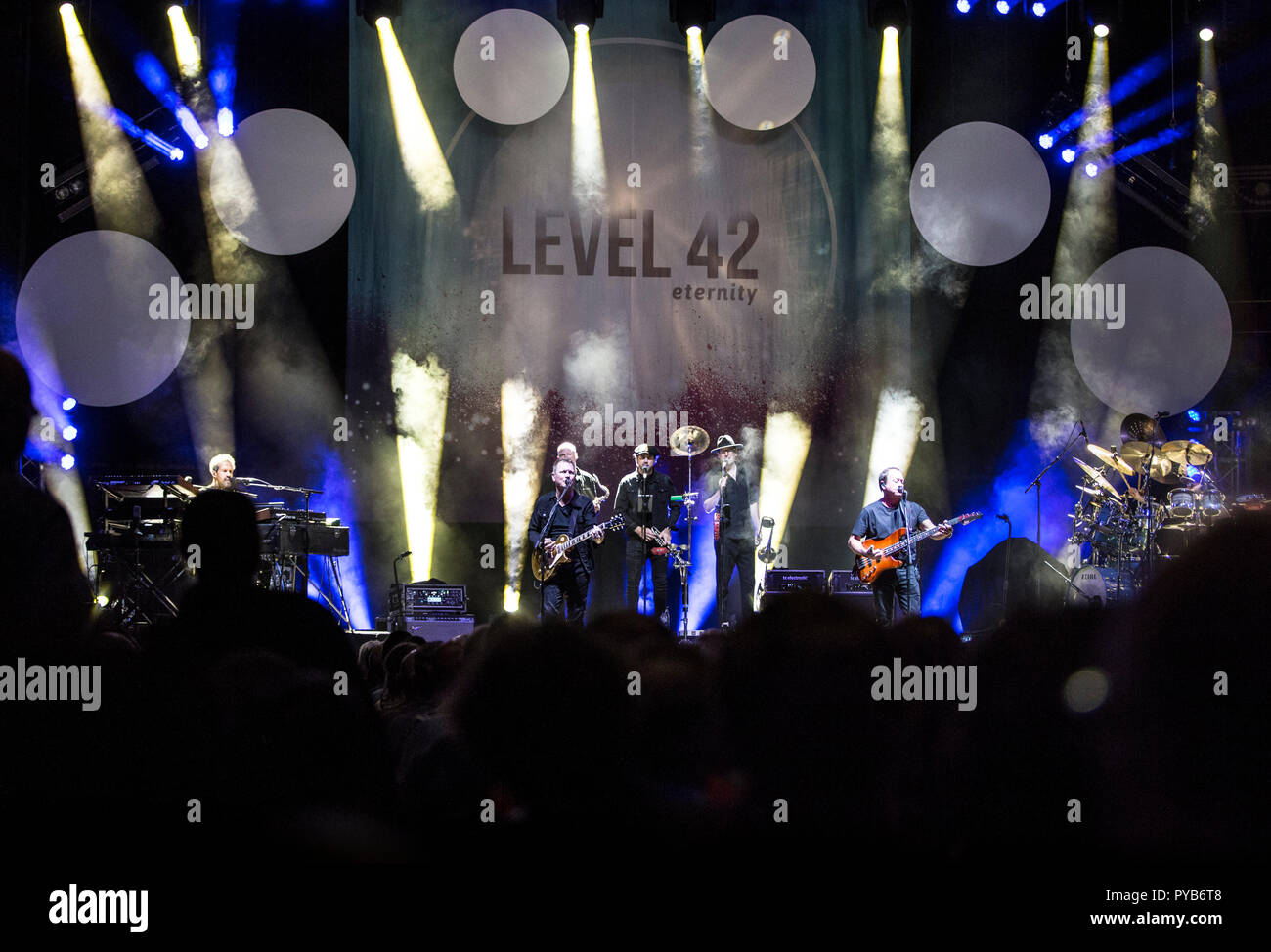 Level 42 live on stage hi-res stock photography and images - Alamy