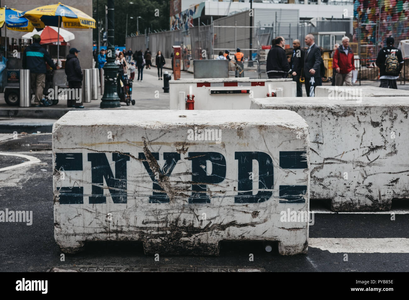 Nypd concrete barrier hi-res stock photography and images - Alamy