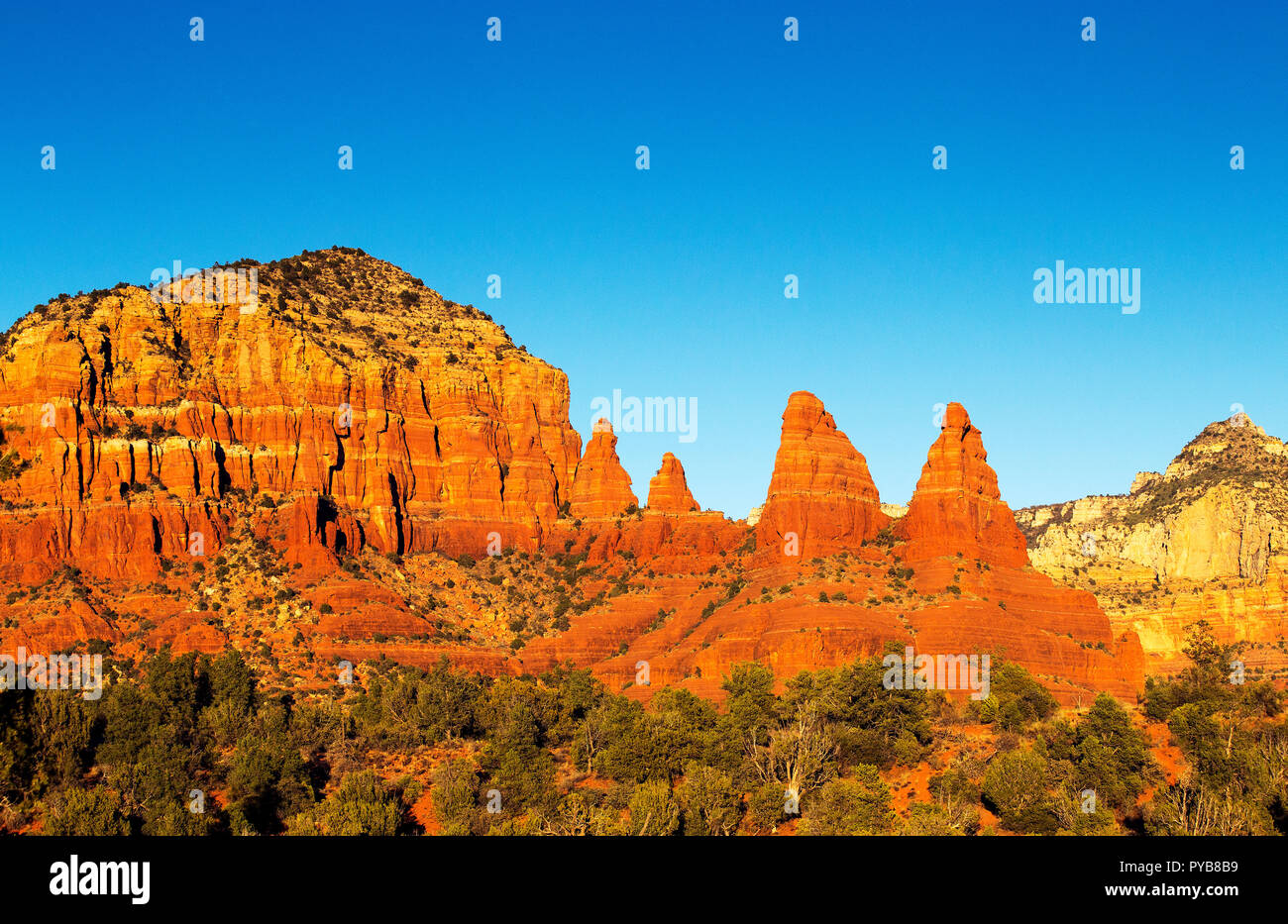 Beautiful Red Stone Cliffs Sedona, Arizona Stock Photo - Alamy