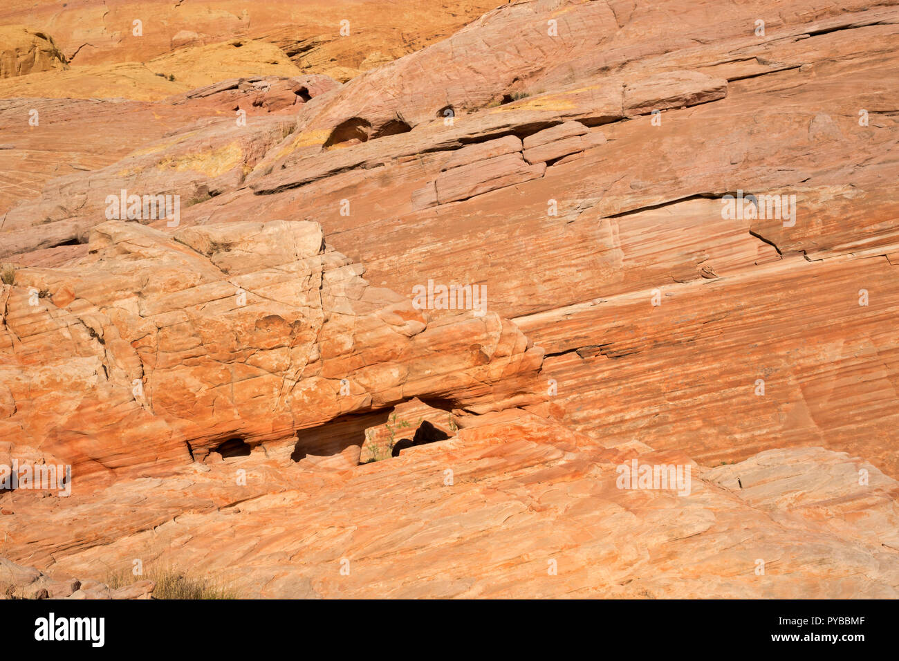 Sandstone window hi-res stock photography and images - Alamy
