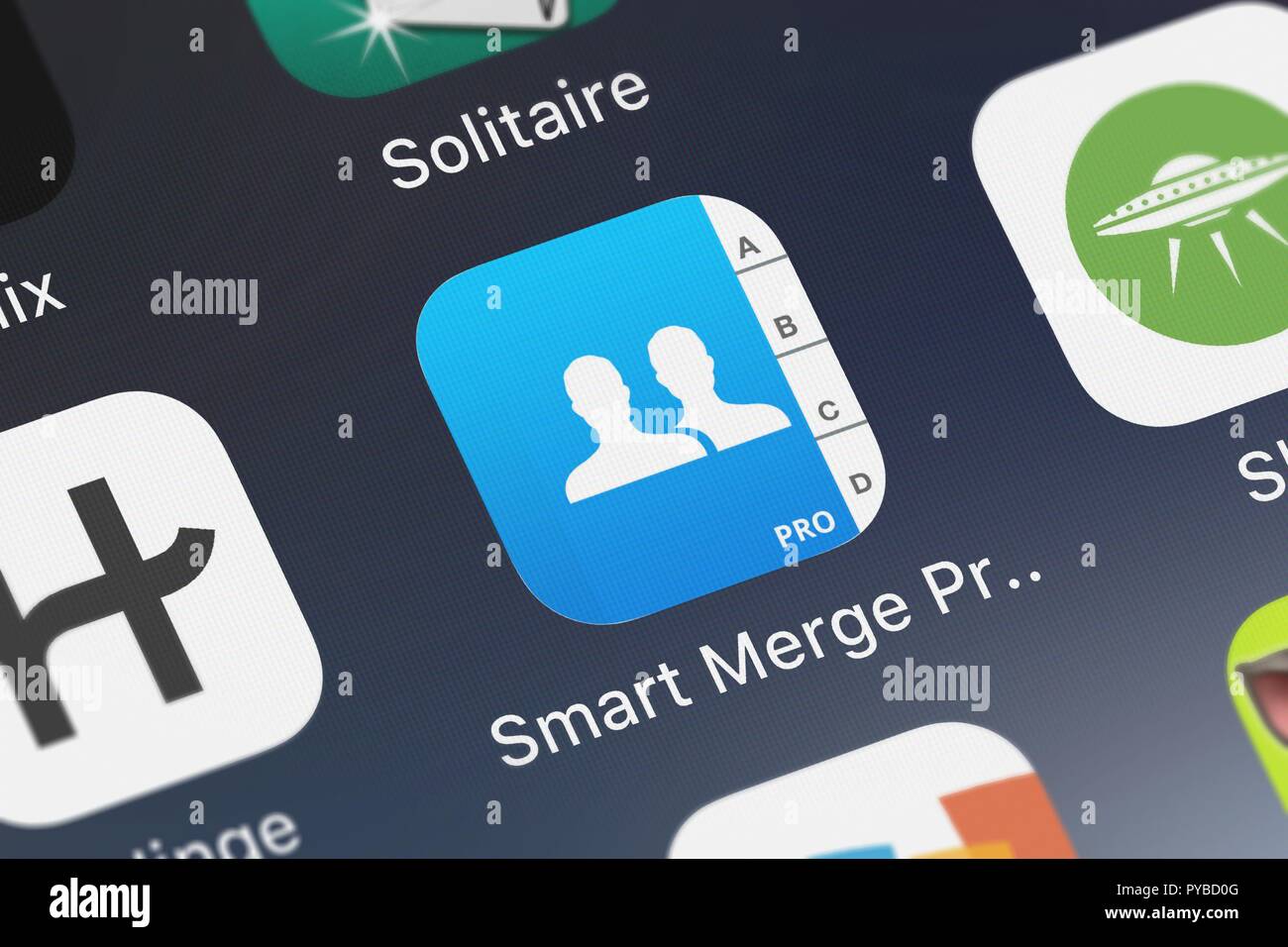 Smart merge pro hi-res stock photography and images - Alamy