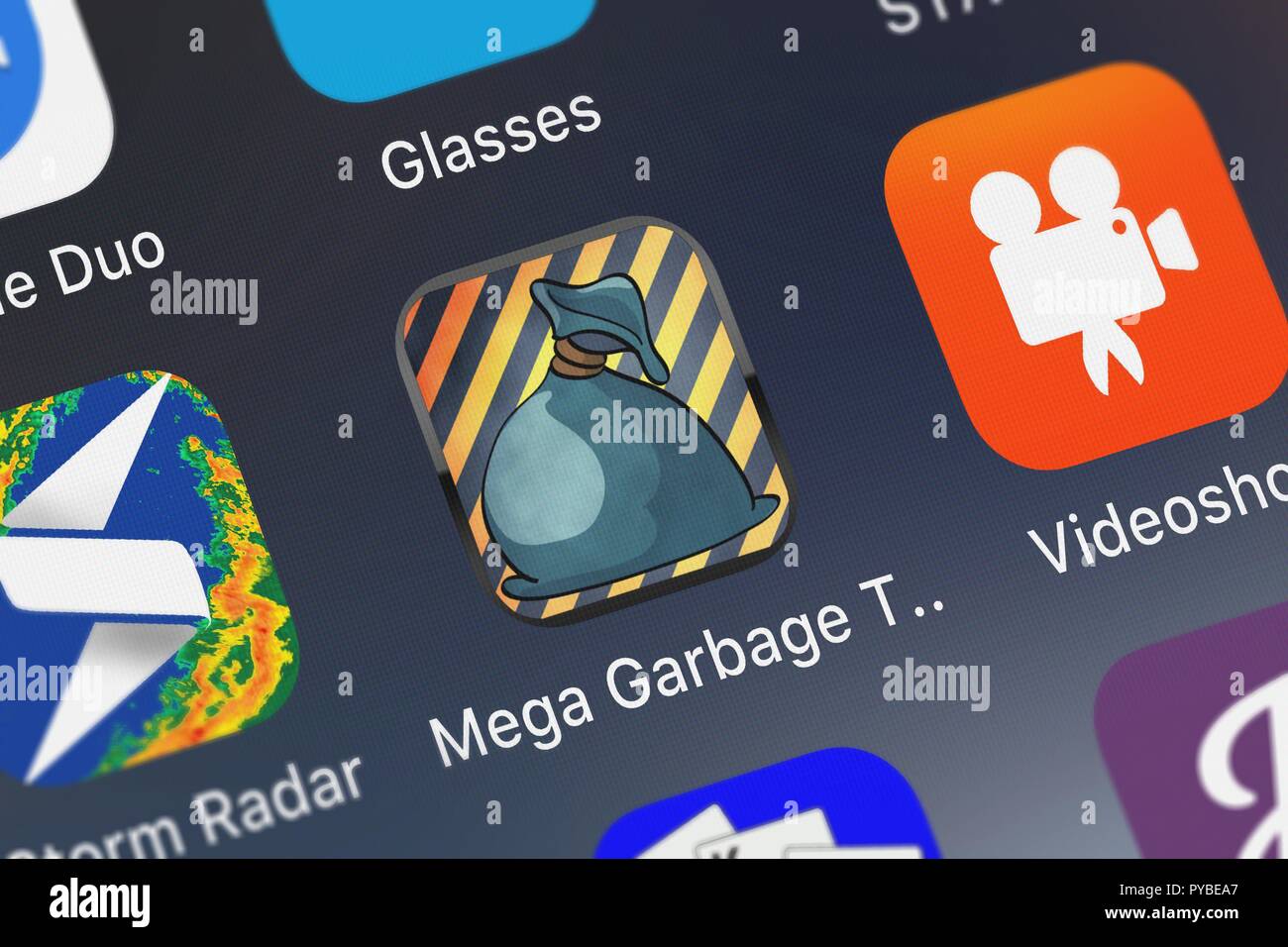 Mega garbage toss hi-res stock photography and images - Alamy