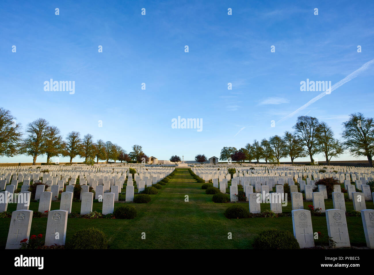 Somme cemetery hi-res stock photography and images - Alamy