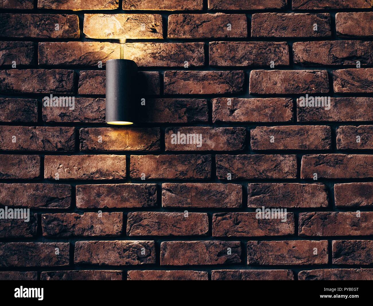 Brickwall hotel hi-res stock photography and images - Alamy