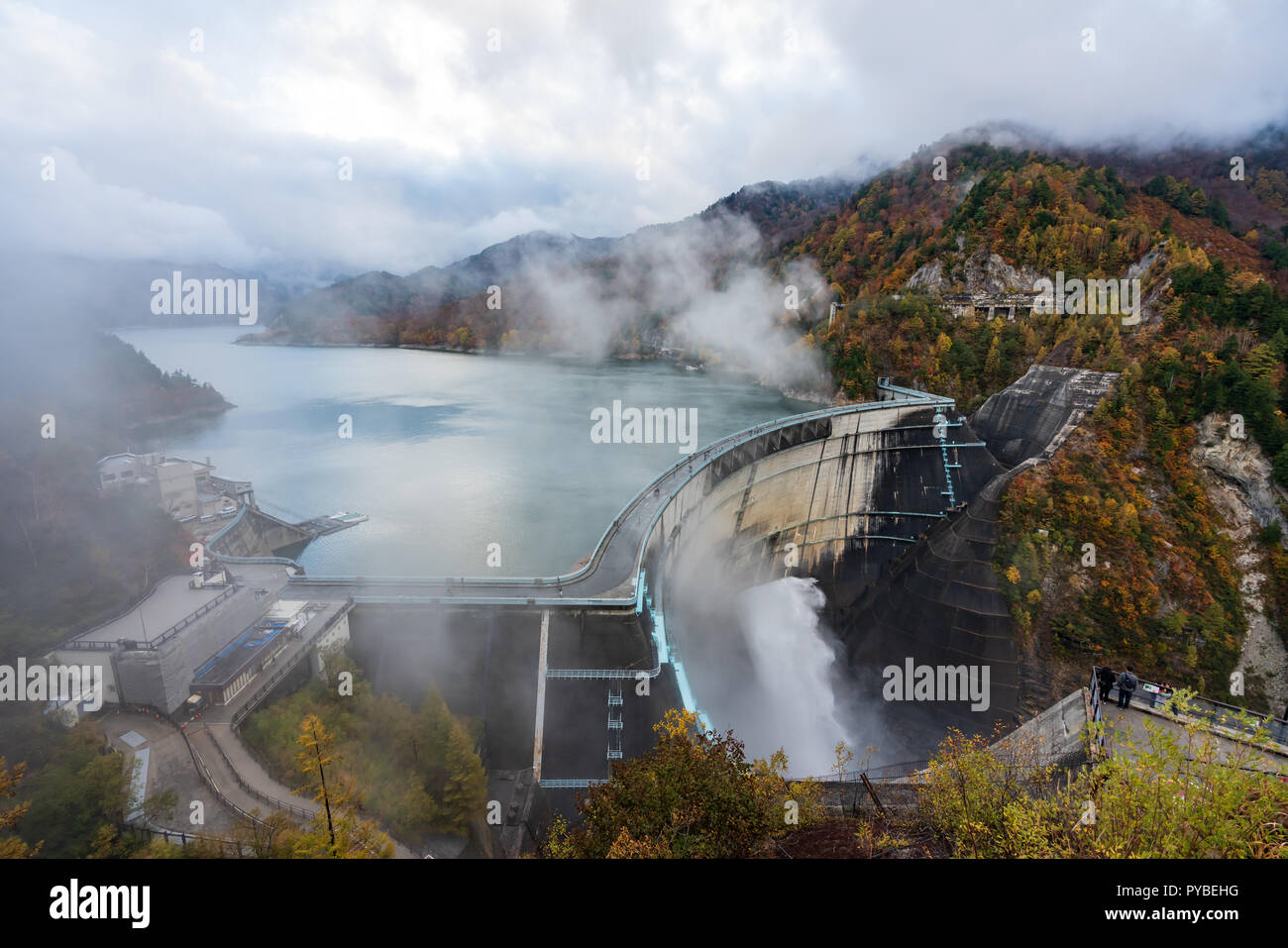 Hydroelectric dam and water drain hi-res stock photography and images ...