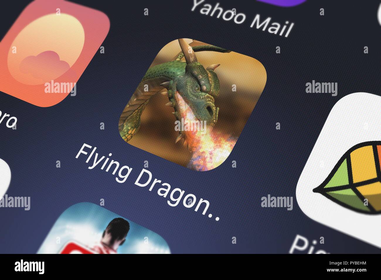 Flying dragon battle game hi-res stock photography and images - Alamy