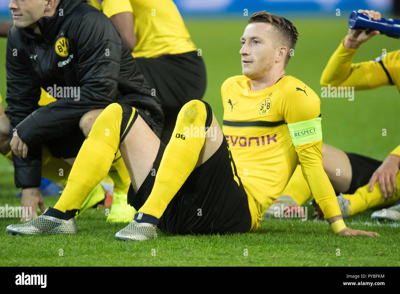 Marco REUS (DO) sits on the pitch and is satisfied, cheering, cheering ...
