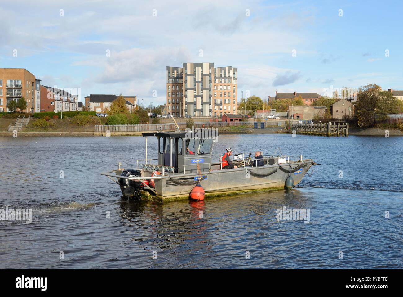 Ferry slip hi-res stock photography and images - Alamy