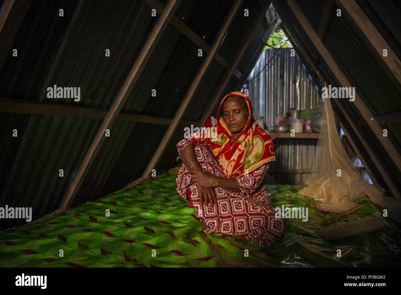 Naria, Shariatpur, Bangladesh. 14th Sep, 2018. Khusida (50) seen at a ...